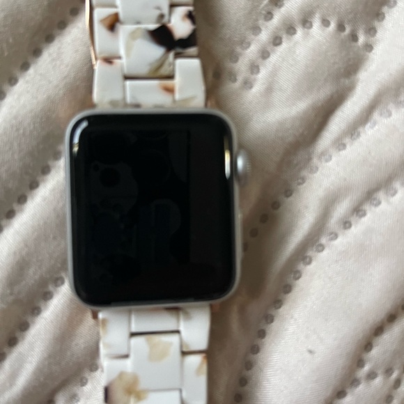 Apple | Wearables | 3series 38 Mm Aluminum Apple Watch Including ...